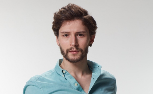 Bora Cengiz "Güzel kadınlardan hoşlanırım" - MagazinSortie.com