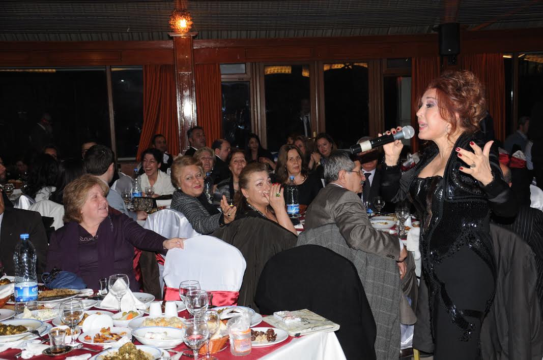 Samime Sanay Vanlıları Coşturdu - MagazinSortie.com